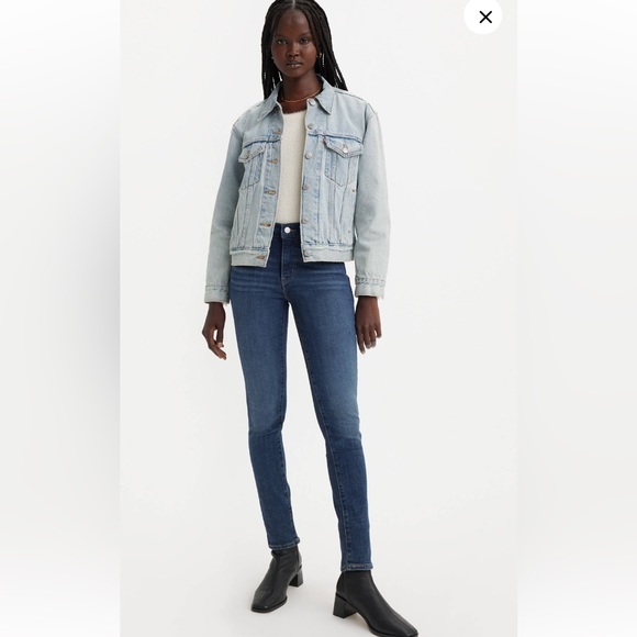Levi's | Jeans | Levis Low Rise Skinny Jean In Medium Wash | Poshmark